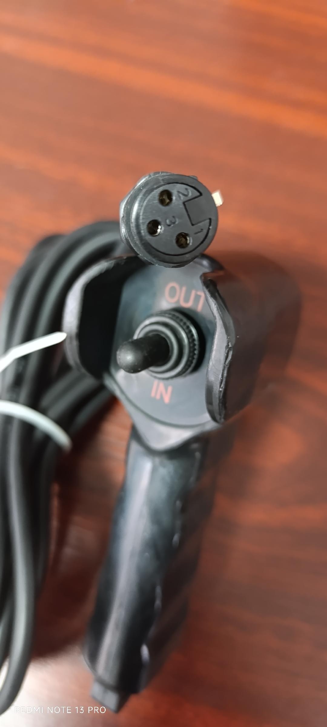 Telecomanda pentru troliu prin cablu | www.troliisiaccesorii.ro